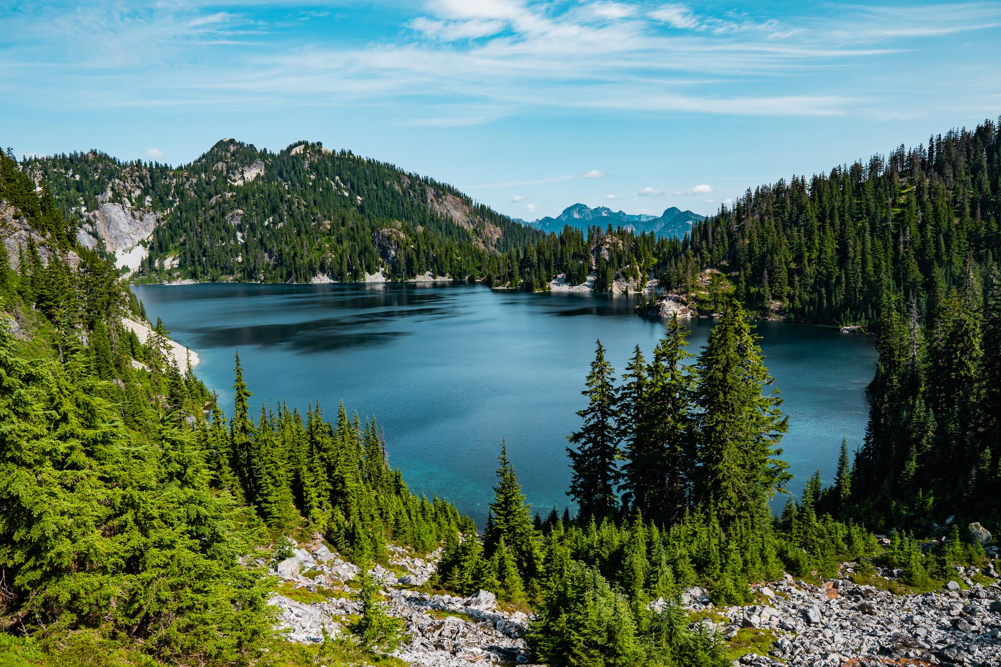 Hiking Snow Lake in the Alpine Lakes Wilderness - Best Hikes BC